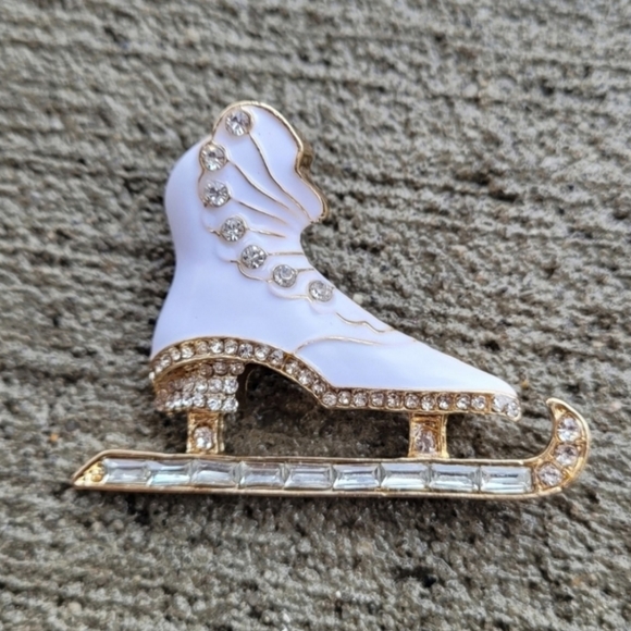 Jewelry | Ice Skate Brooch Nwt | Poshmark